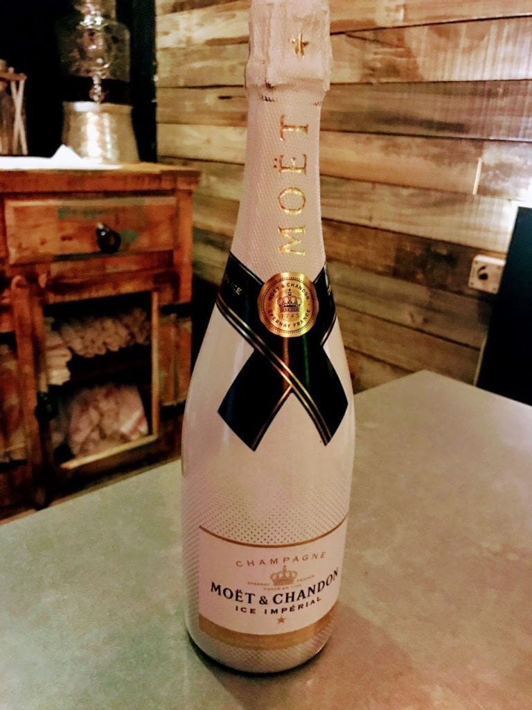 Always 5 Star guide to Moët & Chandon Champagne - Always5Star